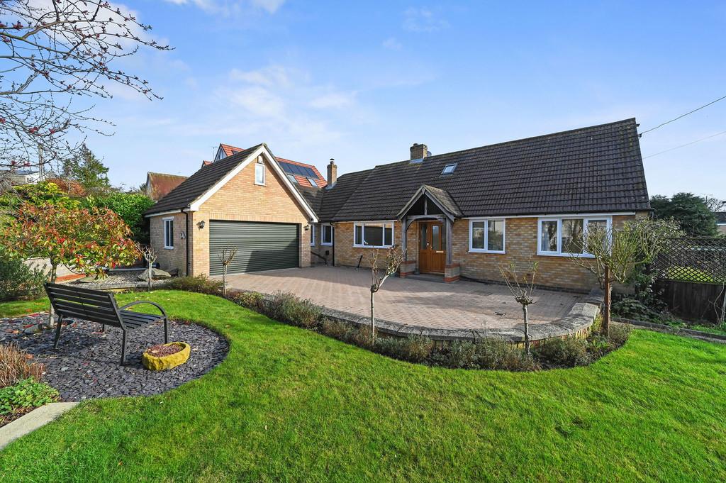 Brook Street, Colchester CO6 3 bed chalet for sale - £650,000