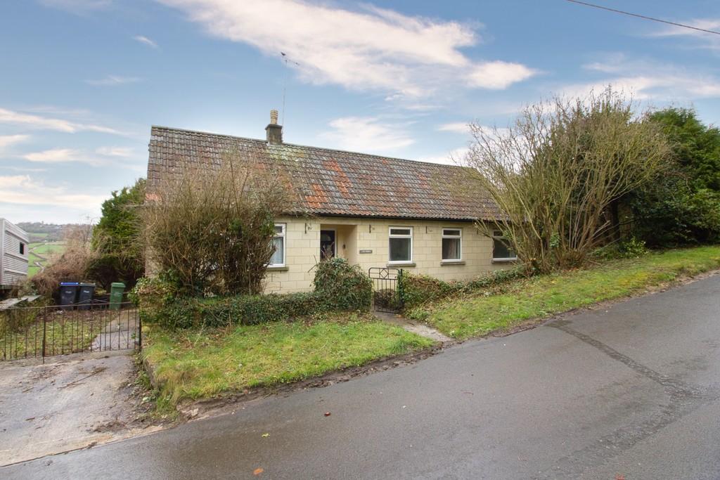 Beech Road, Box SN13 3 bed detached bungalow for sale - £400,000