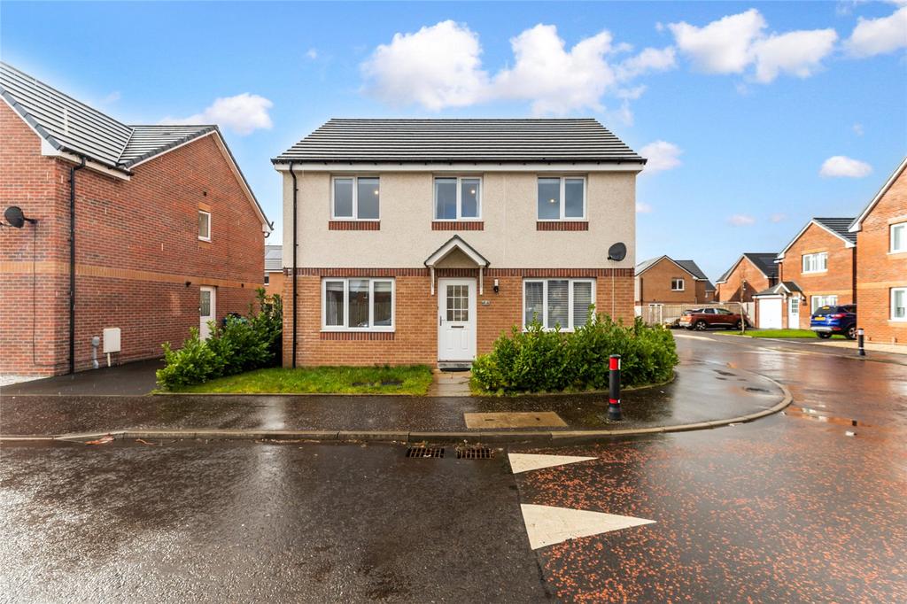 9 Silk Place, Stonehouse, Larkhall, ML9 4 bed detached house - £245,000