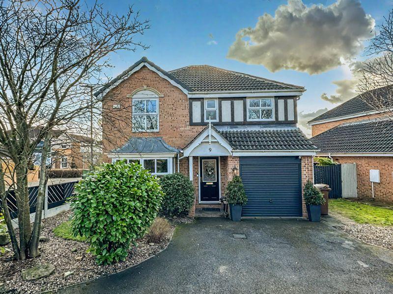 Providence Green, Pontefract WF8 4 bed detached house - £325,000
