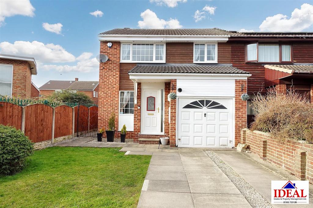 Victor Street, Carcroft, Doncaster 3 bed semi-detached house - £140,000