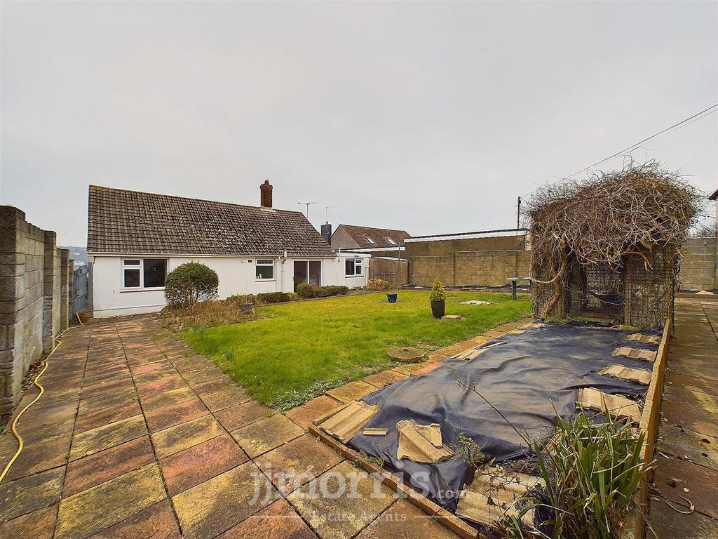 The Lanterns, 1 Heol Emrys, Fishguard 3 bed detached bungalow - £275,000