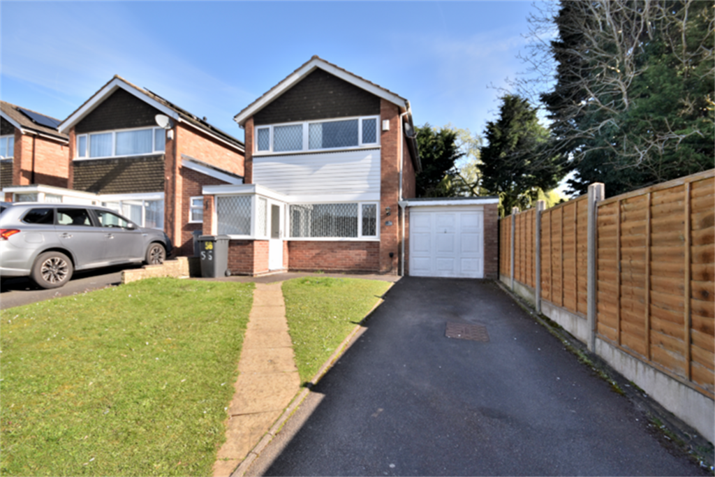 Cherrington Gardens, Wolverhampton 3 bed detached house - £1,200 pcm (£ ...
