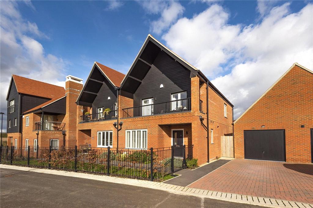 Roman Drive, Hampshire SO22 4 bed semi-detached house - £3,000 pcm (£ ...
