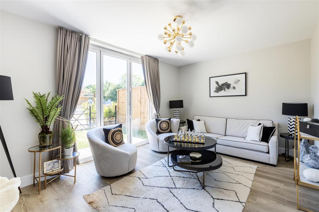 Oakley Gardens, Merstham 3 bed end of terrace house - £585,000