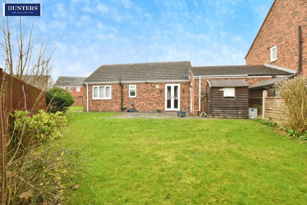 Priory Lane, Scunthorpe, DN17 1HD 2 bed detached bungalow - £157,500