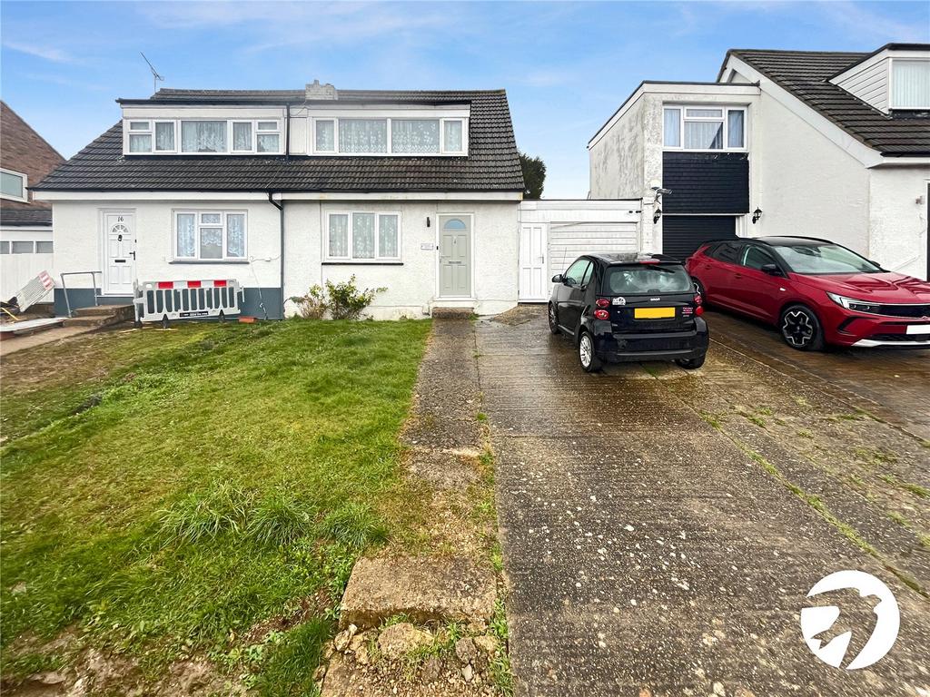 Hillshaw Crescent, Rochester, Kent, ME2 2 bed semi-detached house for ...