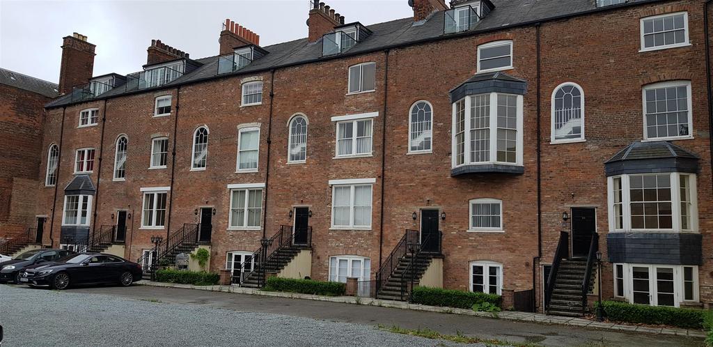 Albion Street, Hull HU1 2 bed flat - £650 pcm (£150 pw)