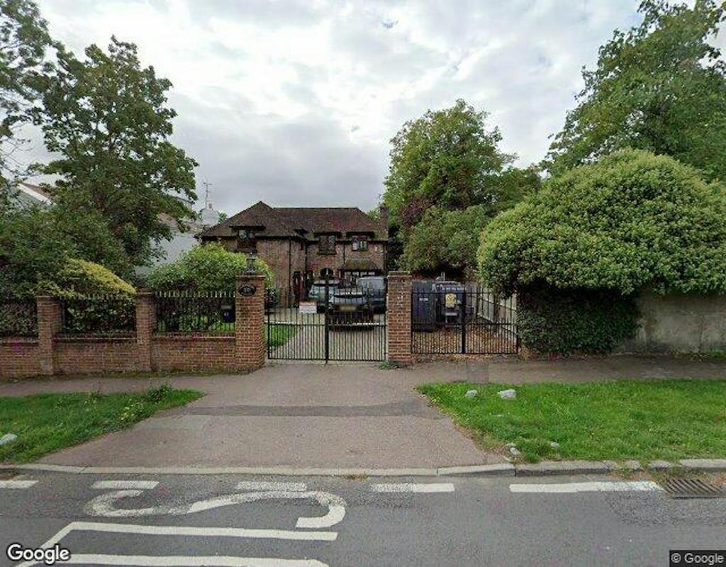 40 Beech Hill, Barnet, EN4 0JP 2 bed house - £1,750,000