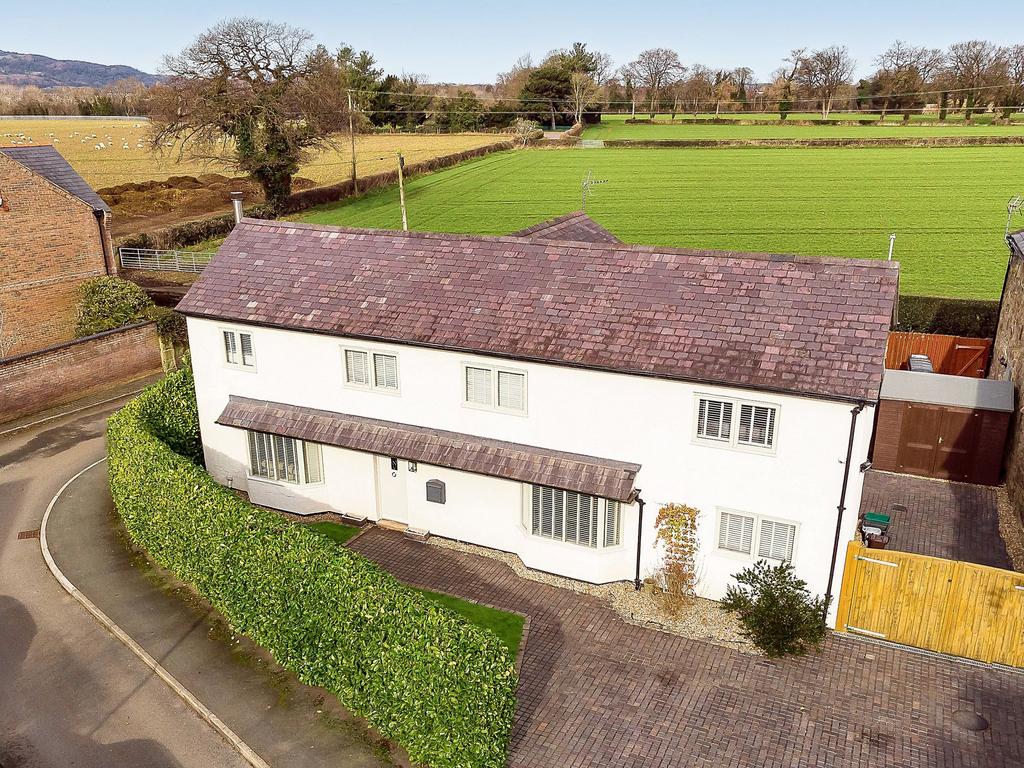 Pont Y Capel Lane, Gresford, LL12 4 bed detached house for sale - £625,000