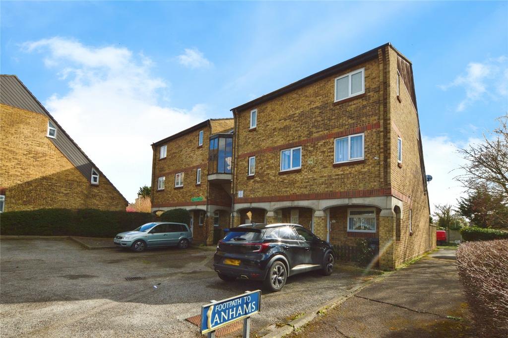 Vermont Close, Basildon, Essex, SS13 1 bed apartment - £155,000