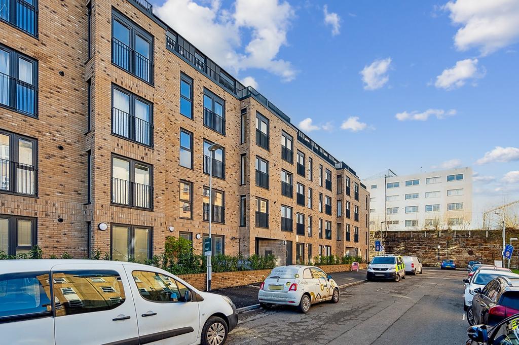 Burgh Hall Street, Flat 3/1, Partick... 2 bed flat - £1,350 pcm (£312 pw)