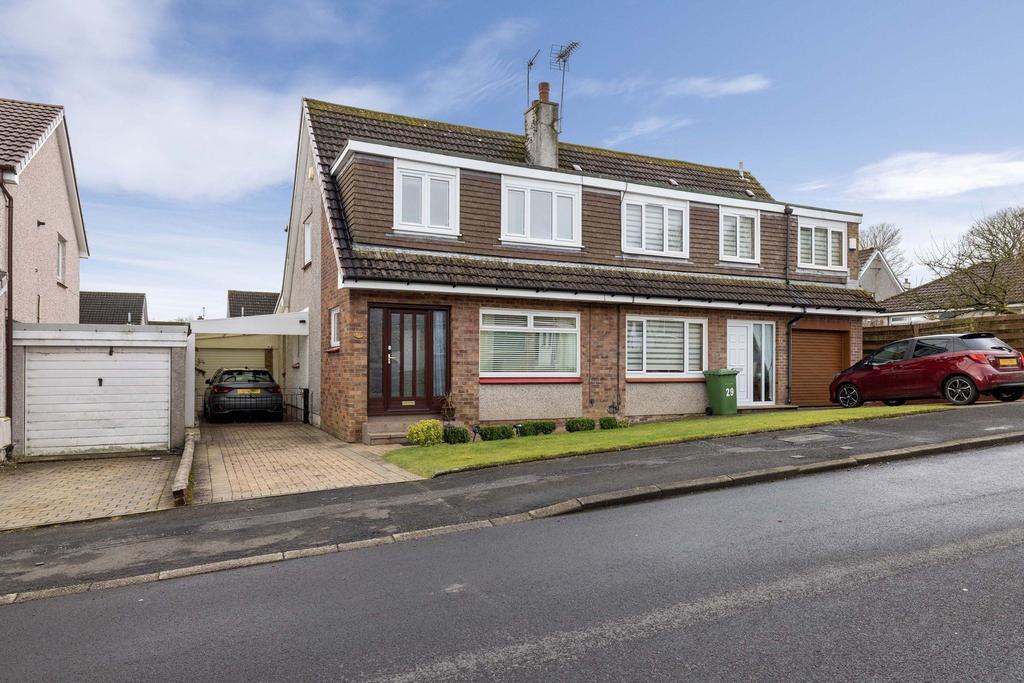 Rokeby Crescent, Strathaven ML10 3 bed semi-detached house - £195,000