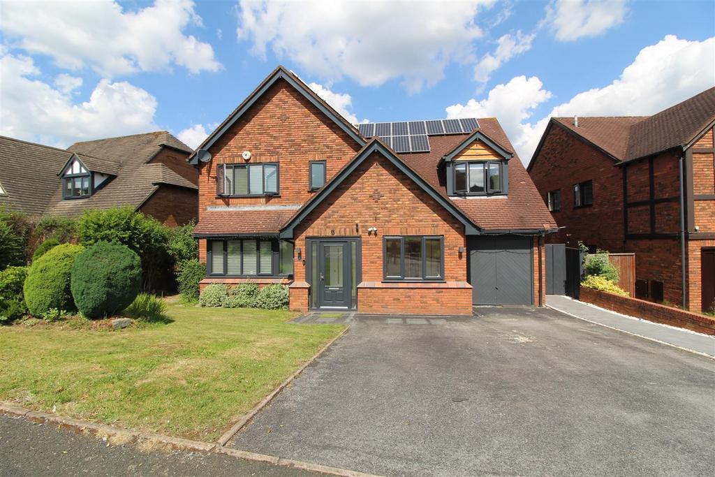 Oak Tree Lane, Hollywood, Birmingham 4 bed detached house - £2,995 pcm ...
