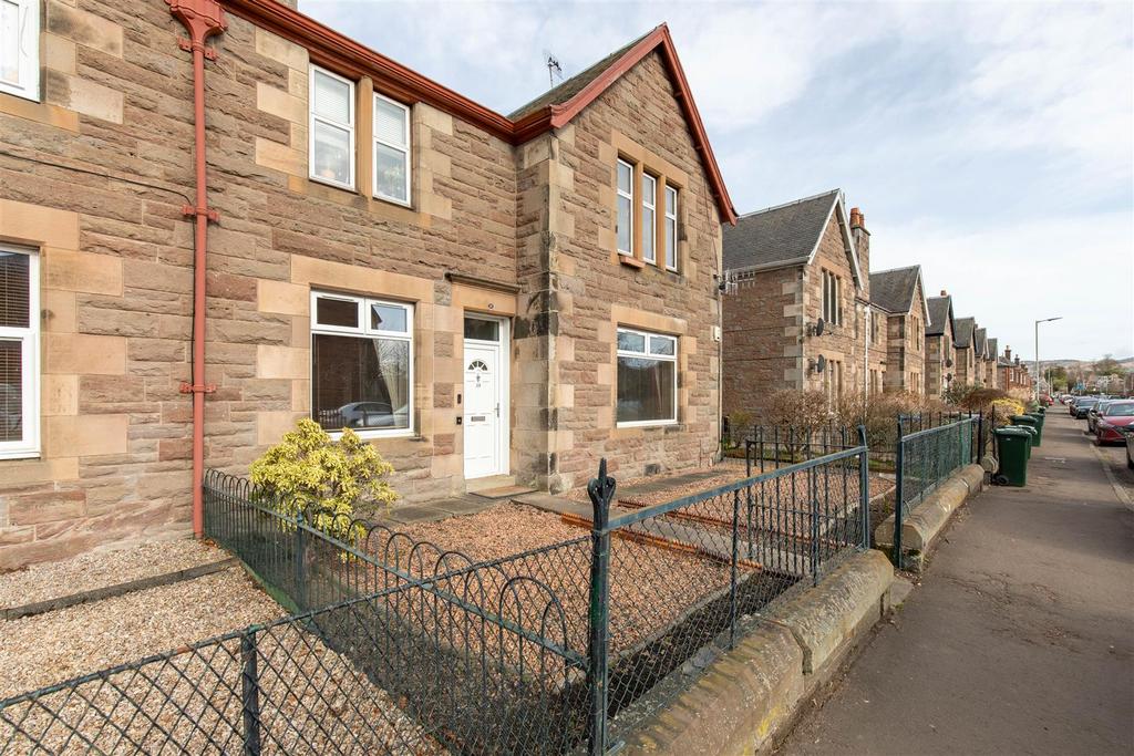 Muirton Place, Perth 2 bed flat - £176,500