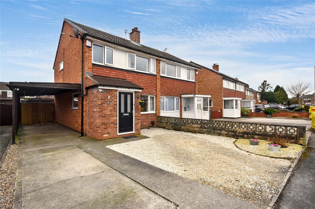 Caernarvon Avenue, Garforth, Leeds 3 bed semi-detached house for sale ...