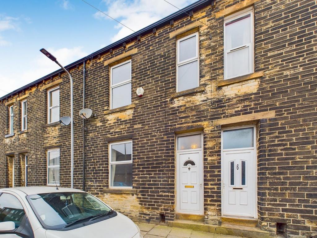 Royd Street, Wilsden, Bradford 2 bed house for sale - £149,950