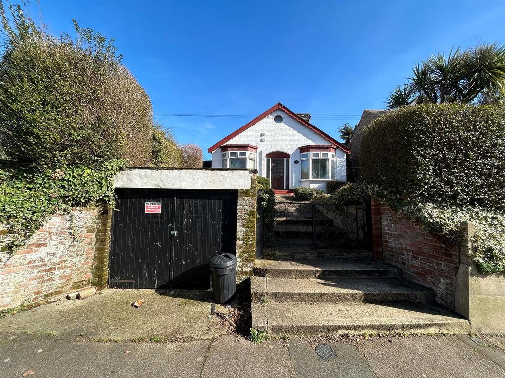 Elmstead Road, Colchester 5 bed detached house for sale - £325,000