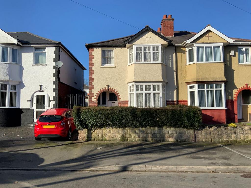 21 Brian Road, Smethwick, West... 3 bed semi-detached house - £140,000