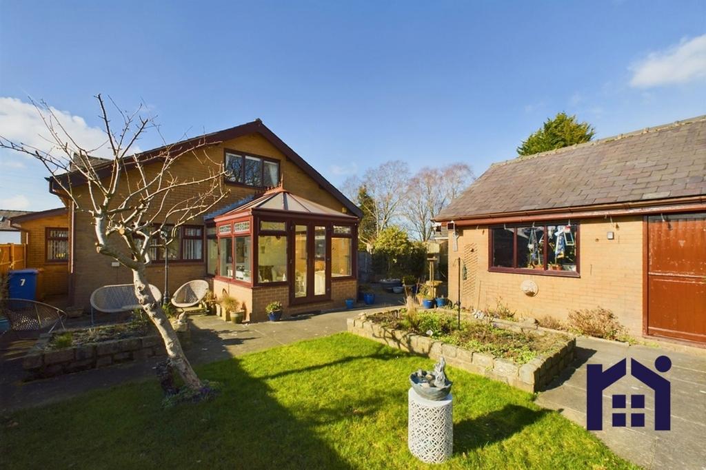 Lydiate Lane, Eccleston, PR7 6LX 4 bed detached house for sale - £525,000