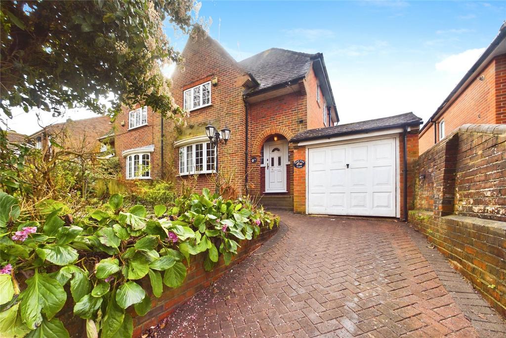 Honey End Lane, Reading, Berkshire, RG30 3 bed semi-detached house - £ ...