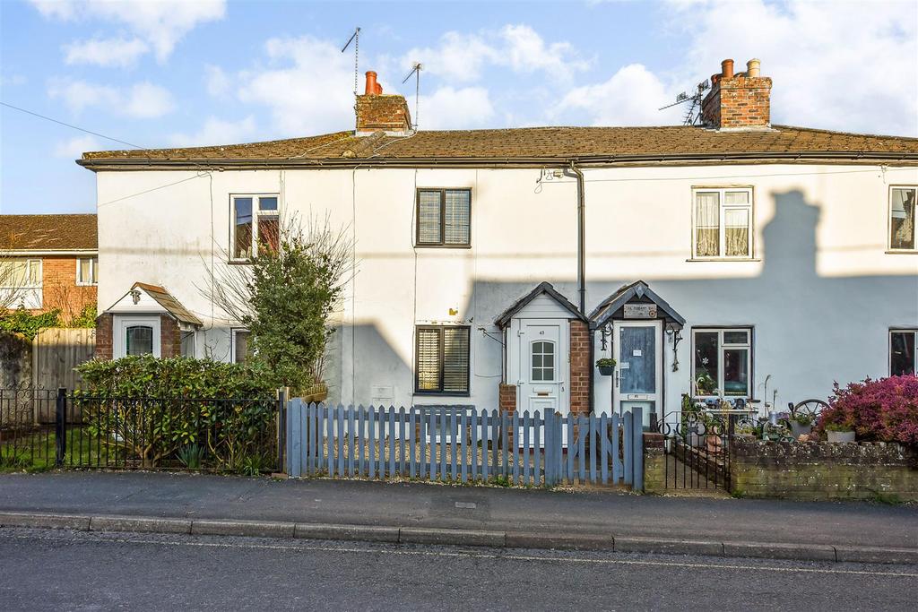 Millway Road, Andover 2 bed house for sale - £290,000