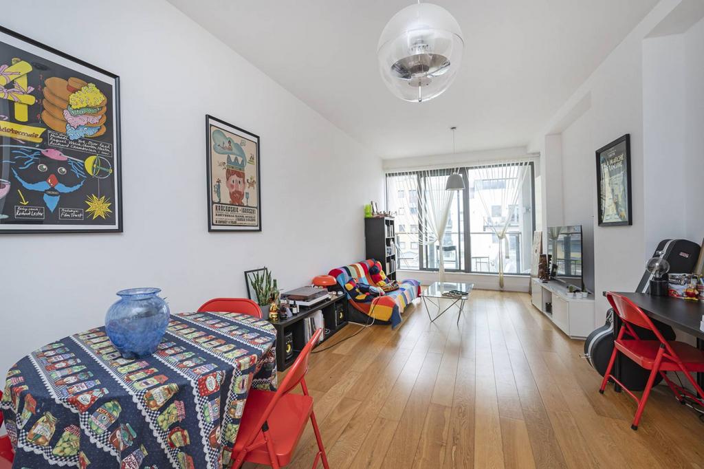 Turnmill Street, Farringdon, London... 2 bed flat to rent - £3,800 pcm ...