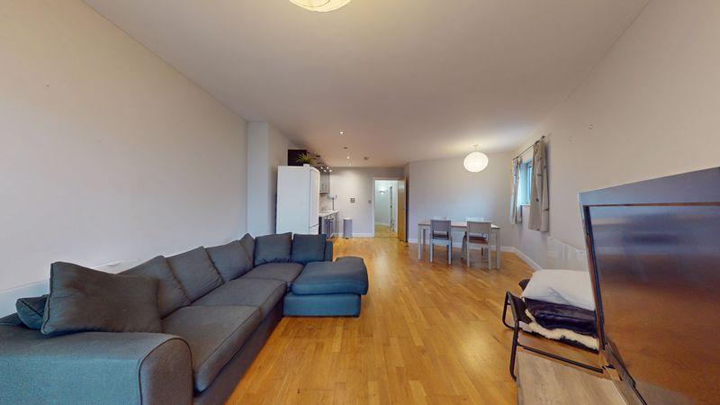 Bute Terrace, Cardiff CF10 2 bed apartment to rent - £1,250 pcm (£288 pw)