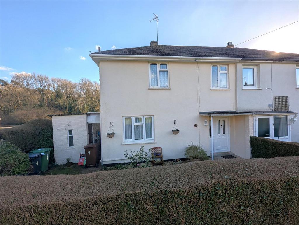 Woodnewton Way, Corby NN17 3 bed semi-detached house for sale - £210,000