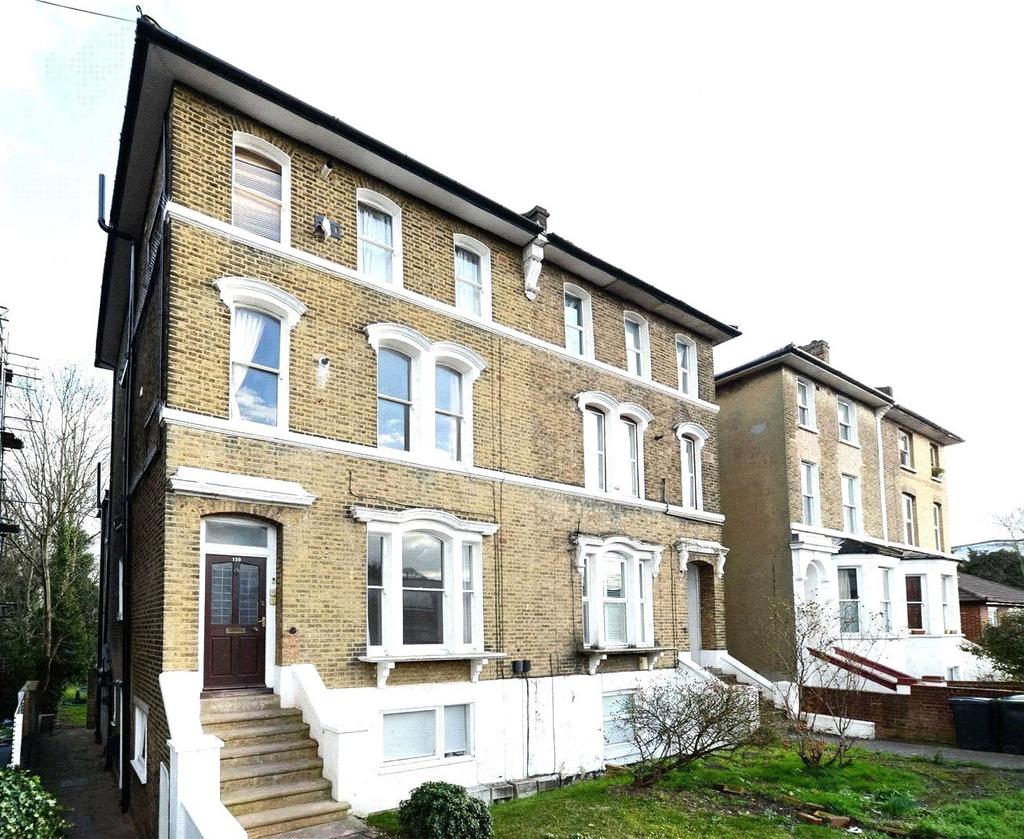 Oakfield Road, London, SE20 2 bed apartment - £1,600 pcm (£369 pw)