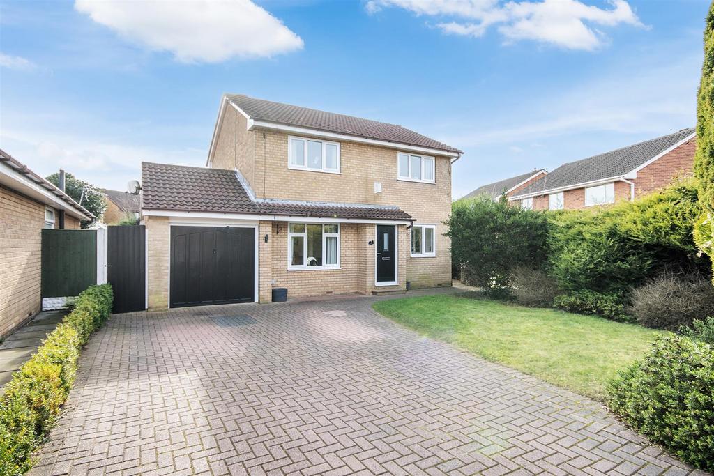 Elmdale Drive, Edenthorpe, Doncaster 4 bed house for sale - £330,000