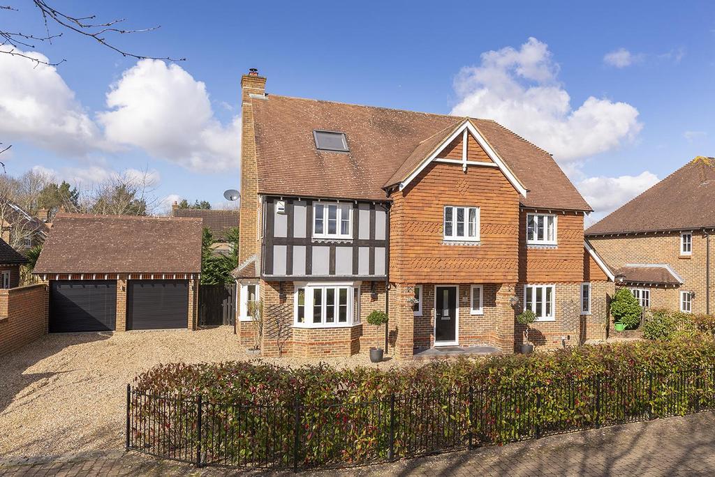 Hayes Walk, Kings Hill, ME19 4HJ 5 bed detached house for sale - £1,650,000