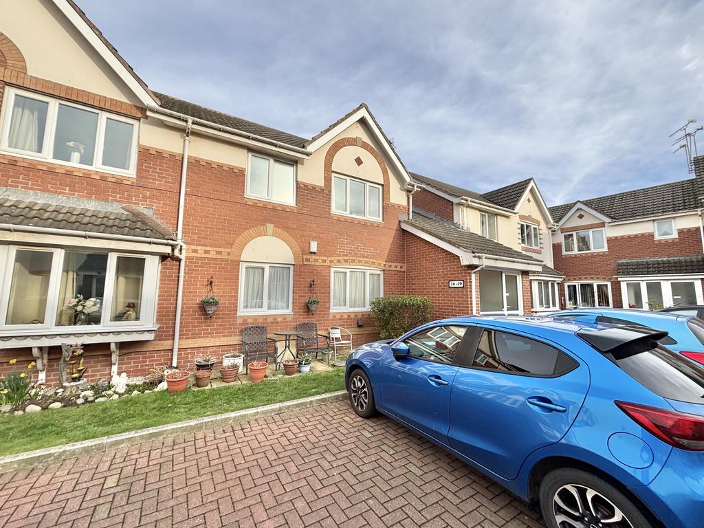 Hamilton Court, Blackpool FY1 2 bed apartment - £90,000