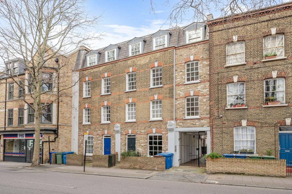 Grange Road, London, SE1 1 bed terraced house for sale - £545,000