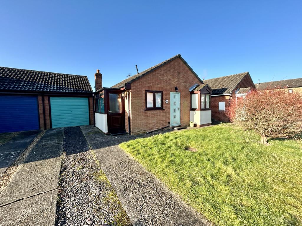Lester Drive, Haddenham, Ely... 2 bed detached bungalow for sale - £230,000