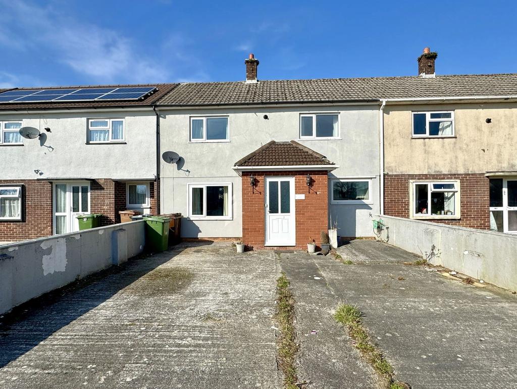 Inchkeith Road, Plymouth PL6 2 bed terraced house for sale - £190,000