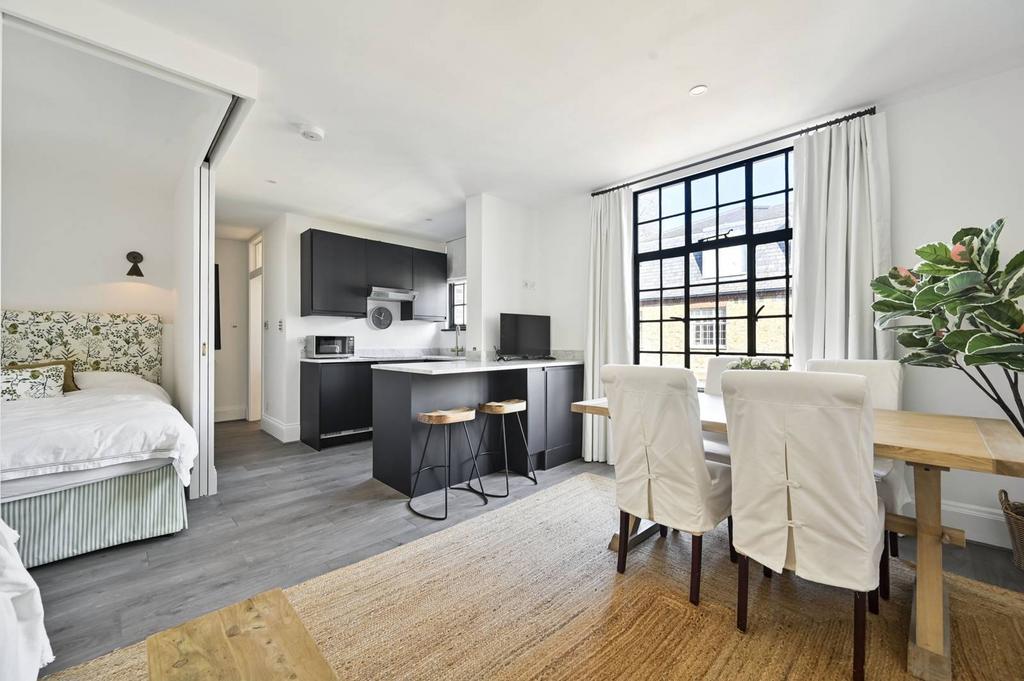 Chelsea Manor Street, Chelsea... Studio for sale - £500,000