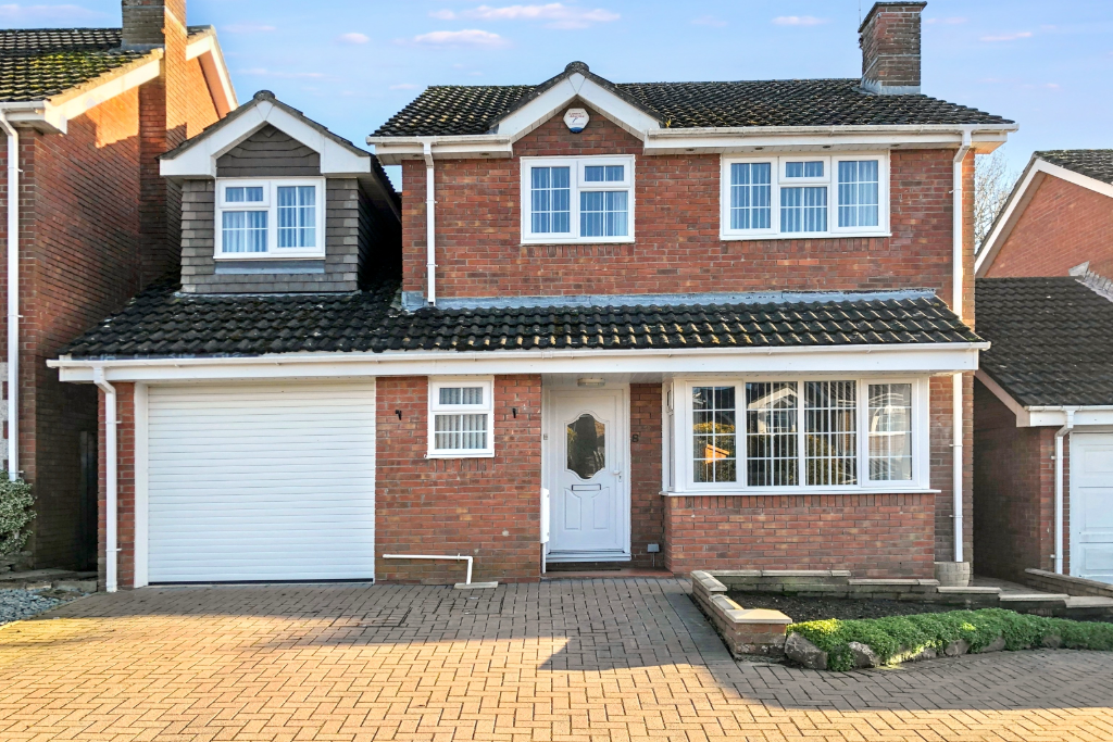 Grosmont Drive, Toothill, Swindon, SN5 4 bed detached house for sale ...