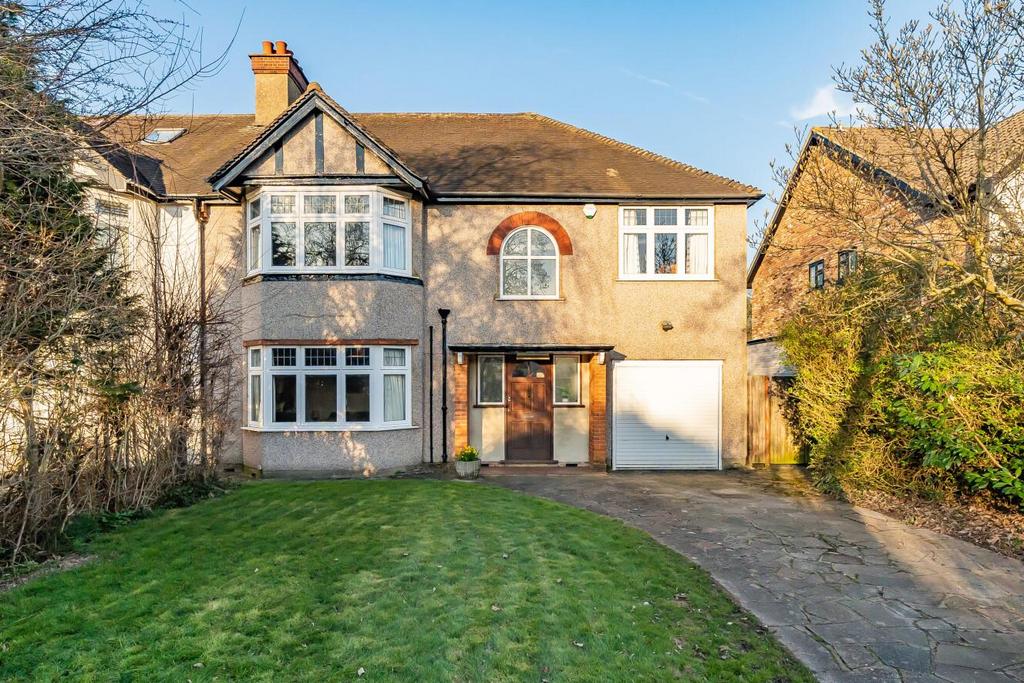 South Eden Park Road, Beckenham... 4 bed semi-detached house - £900,000