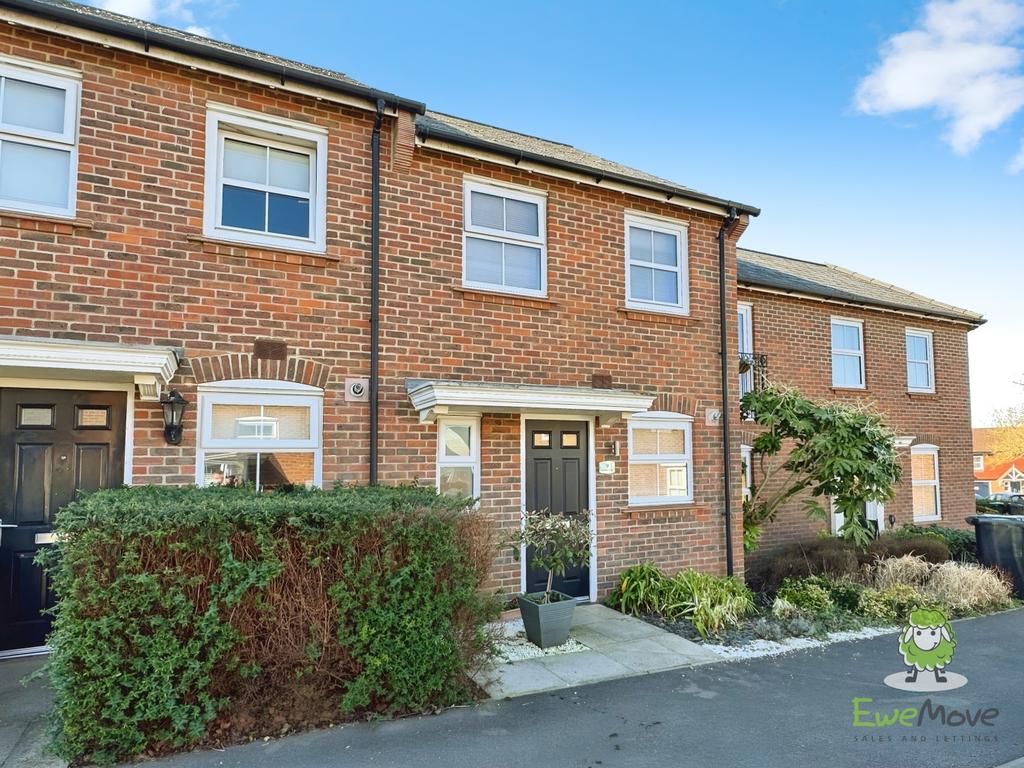 Monxton Place, Sherfield-on-Loddon... 2 bed terraced house - £350,000