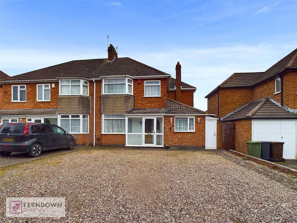 Bickenhill Road, Marston Green... 3 bed semi-detached house - £325,000