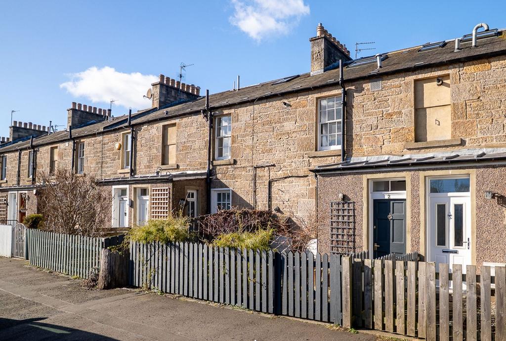Whitehouse Road, Edinburgh EH4 1 bed flat - £210,000