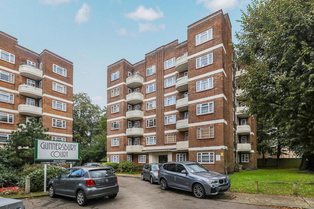 Bollo Lane, Acton 1 bed flat - £300,000