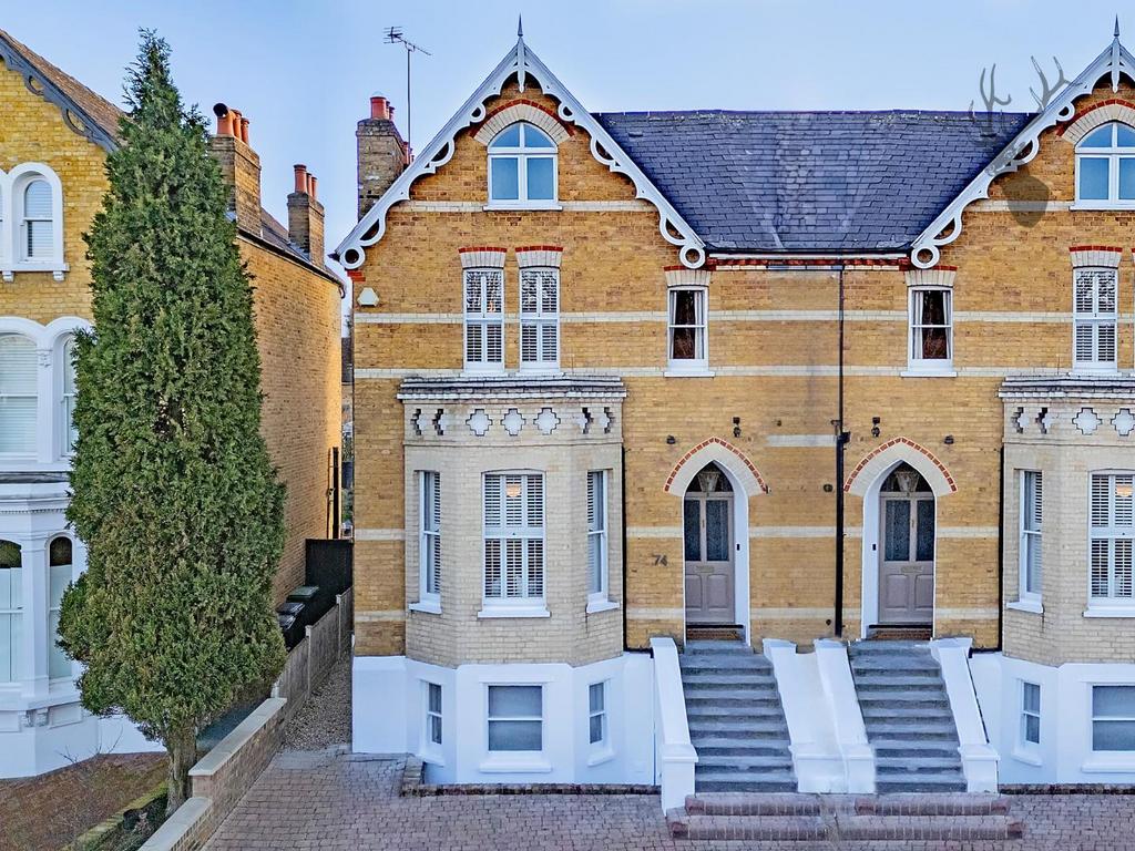 Palmerston Road, Buckhurst Hill IG9 4 bed semi-detached house for sale - £1,400,000