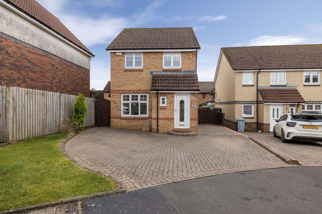 Westfield Park, Strathaven ML10 3 bed detached house for sale - £265,000