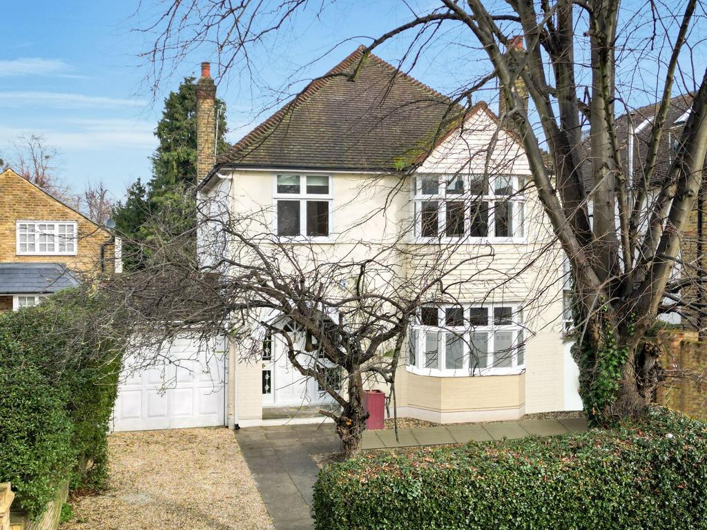 Palace Road, East Molesey, KT8 4 bed detached house - £2,000,000