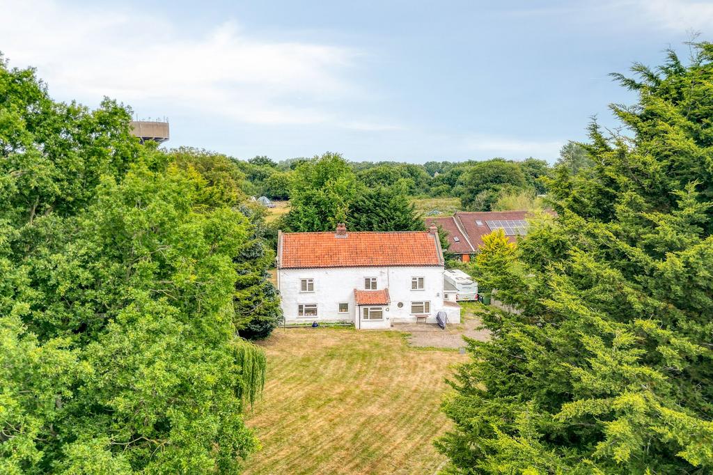 Stanfield 5 bed detached house for sale - £650,000