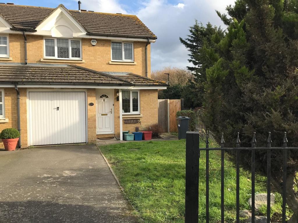 Feltham, TW14 3 bed flat - £2,200 pcm (£508 pw)
