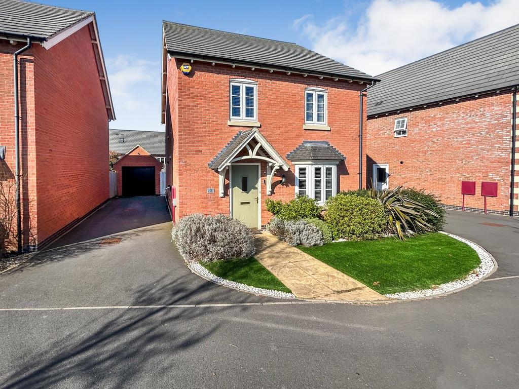 Hughes Drive, Houlton, Rugby, CV23 4 bed detached house - £399,995