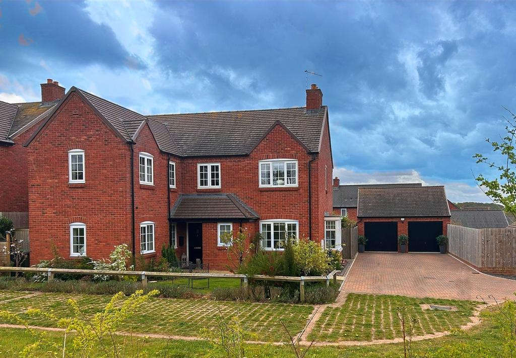 Mere Close, Rushwick, Worcester... 5 bed detached house - £650,000